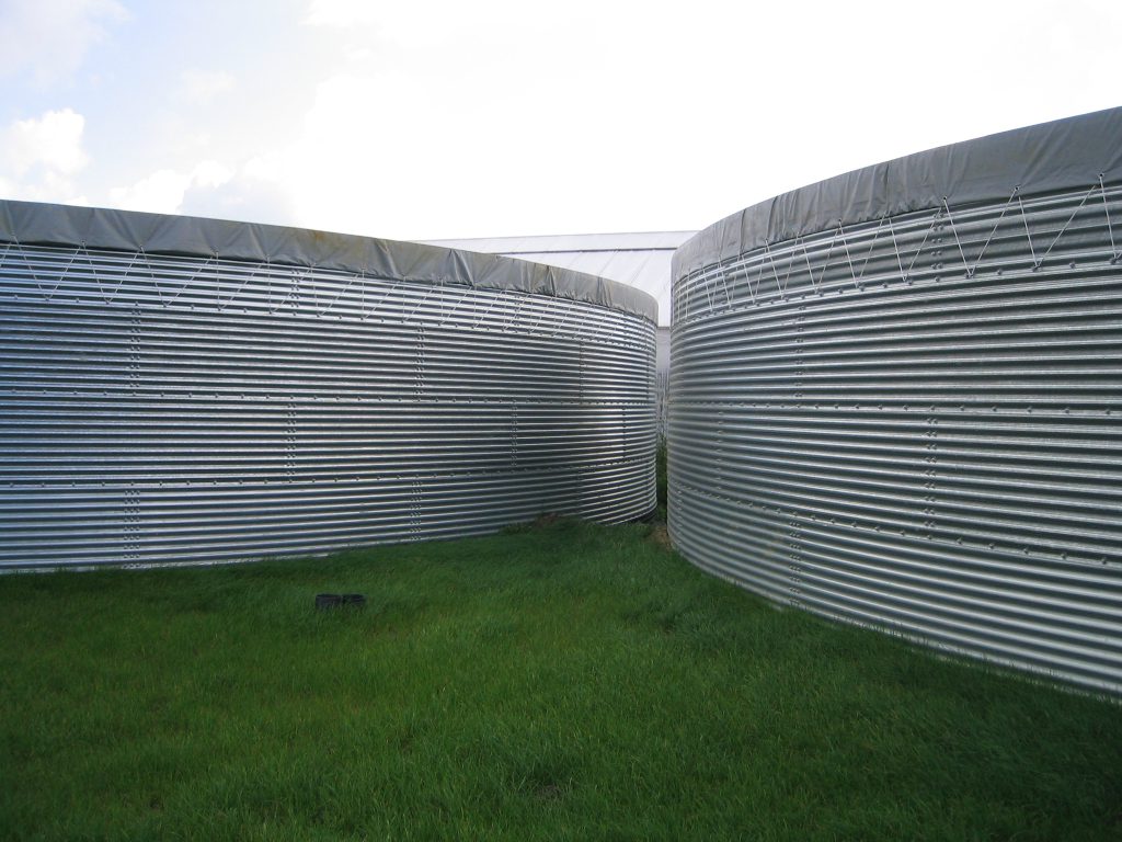 Metal water tank with Install+, the Netherlands - NPI Water storage